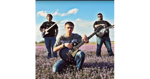 Shelby County Line makes their debut at Wings!