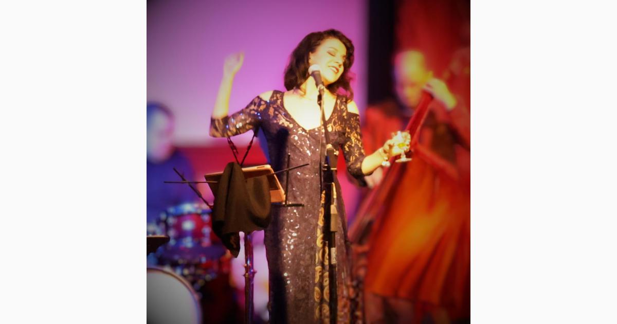 Live Music from Tori Lee Duet at Whisperz Speakeasy